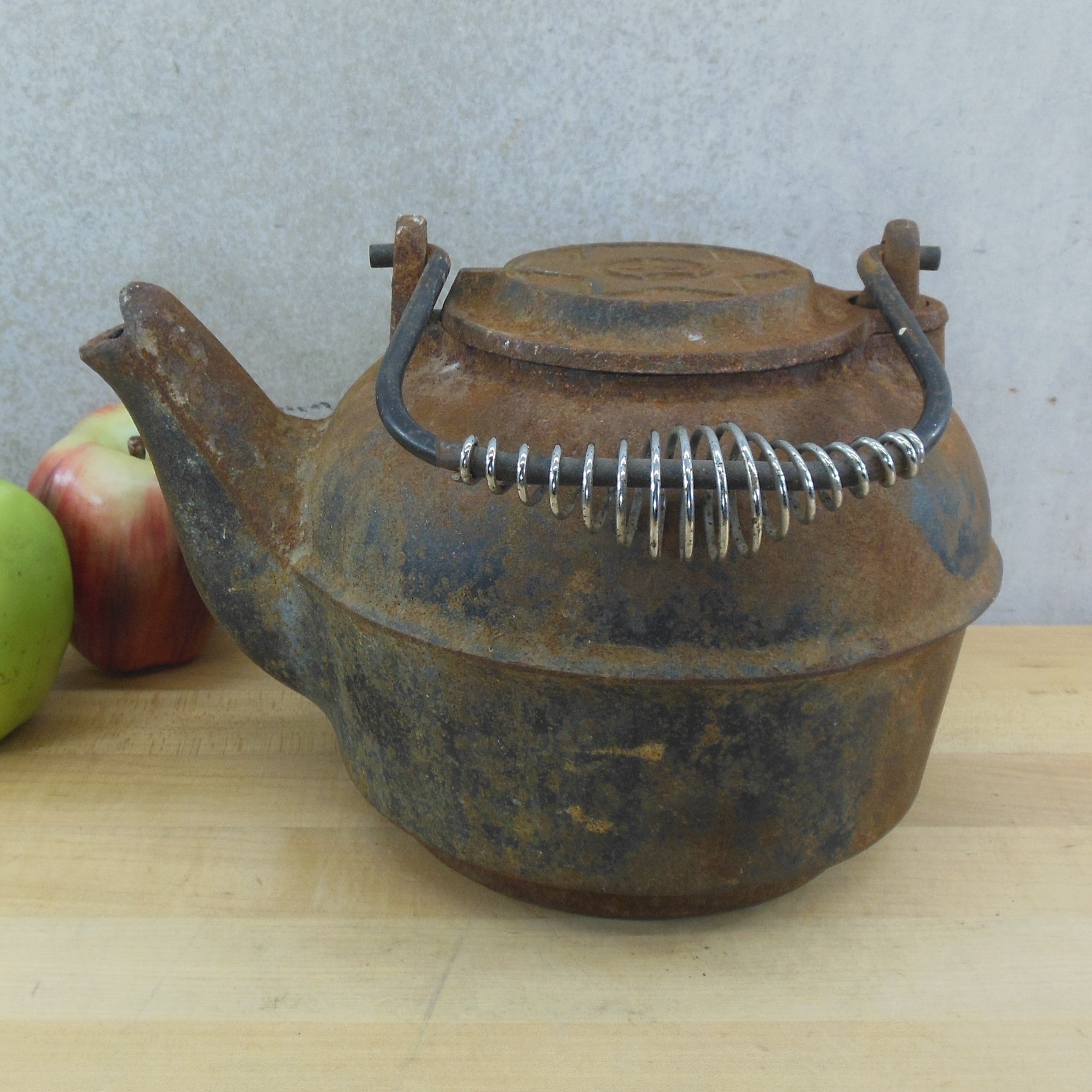 Cast Iron Cookware – Olde Kitchen & Home
