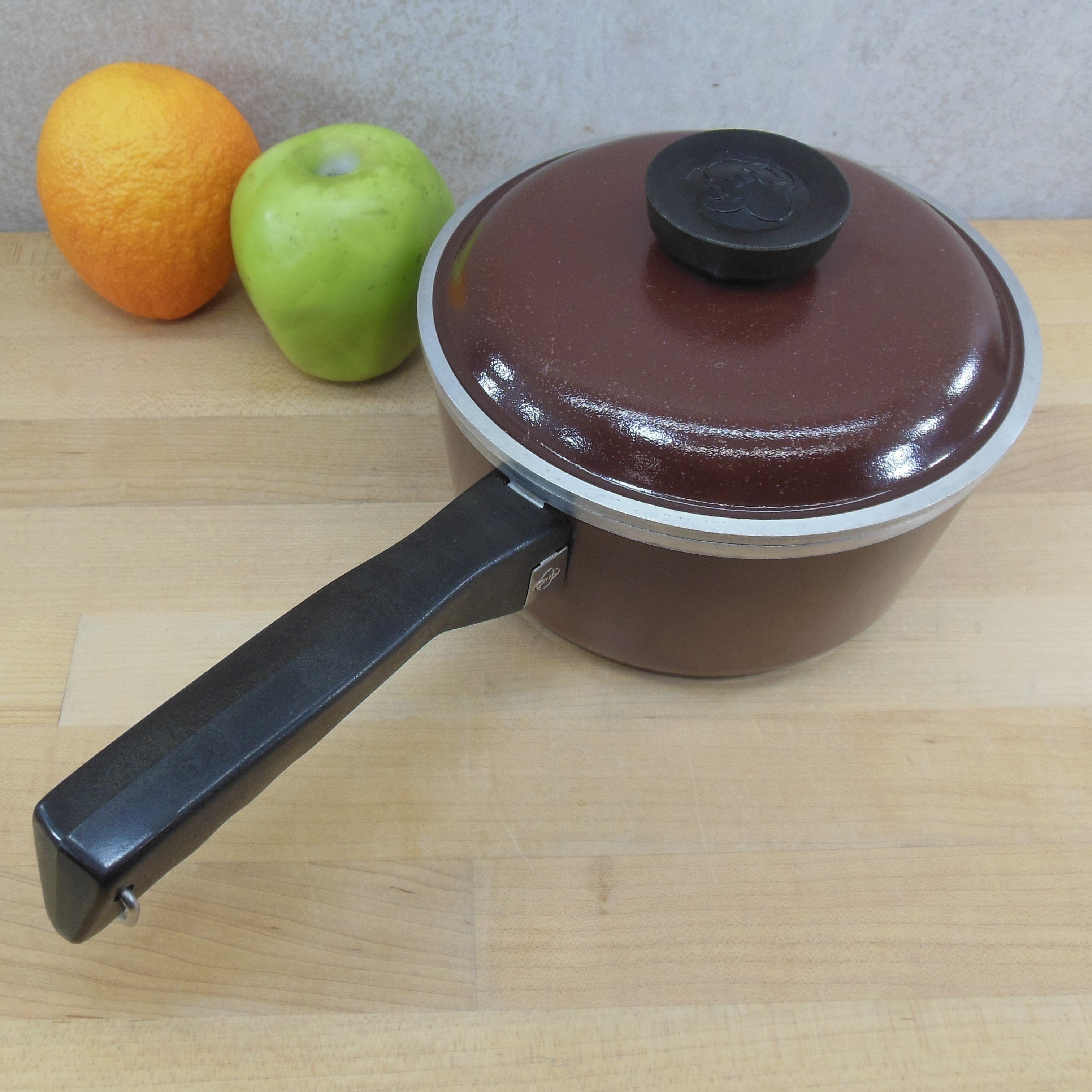 Club Cookware – Olde Kitchen & Home