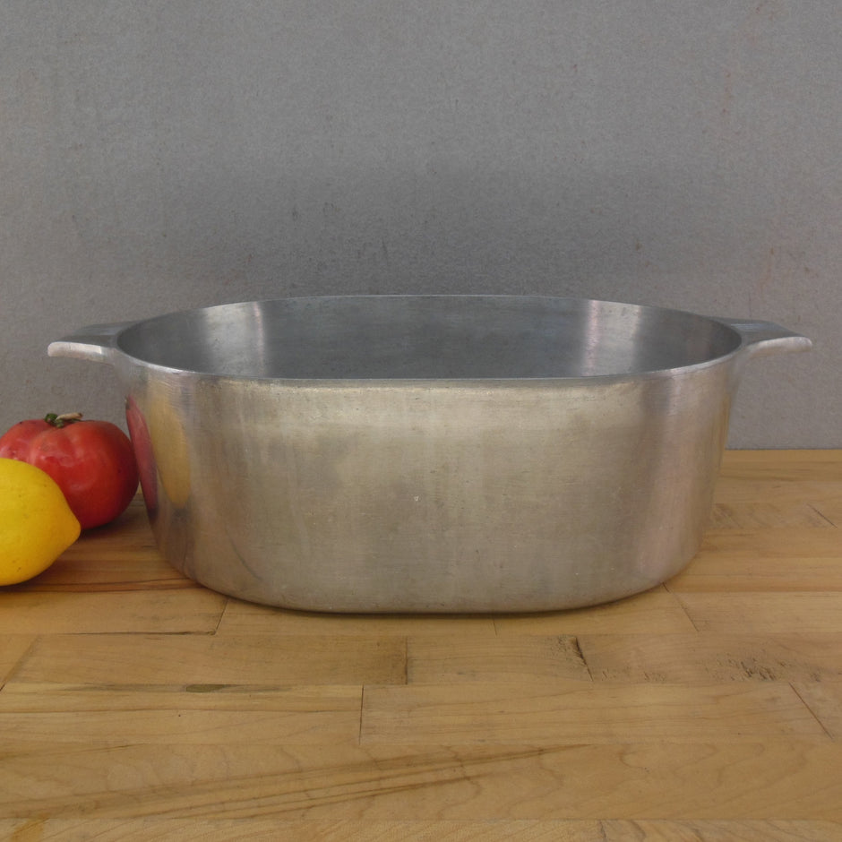 Vintage Antique Cookware Kitchenware Tableware Housewares Reuse Store ...