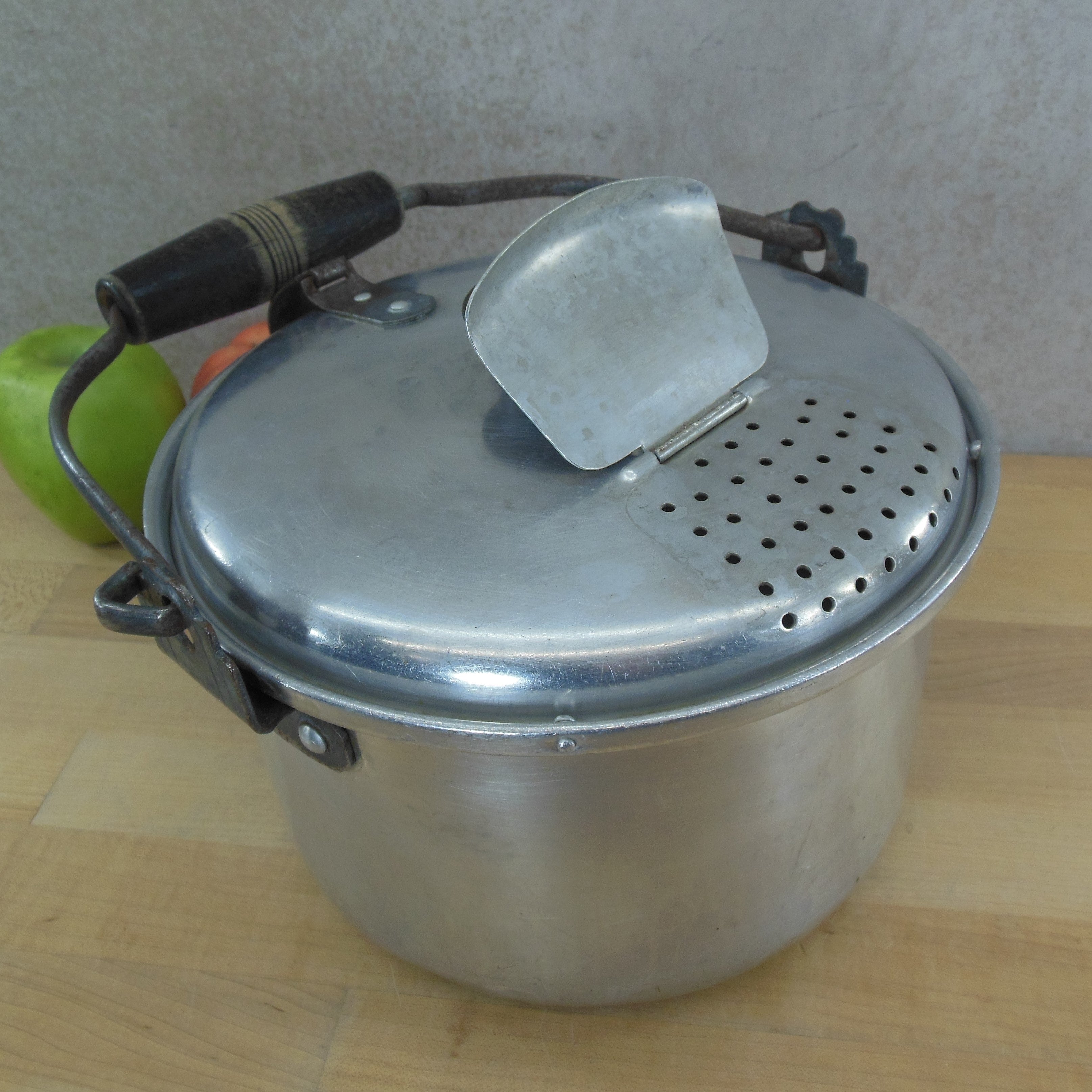 Misc. Aluminum Cookware – Olde Kitchen & Home