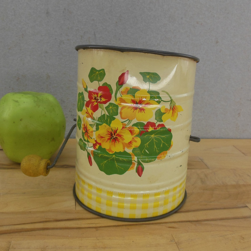 Vintage Antique Cookware Kitchenware Tableware Housewares Reuse Store ...